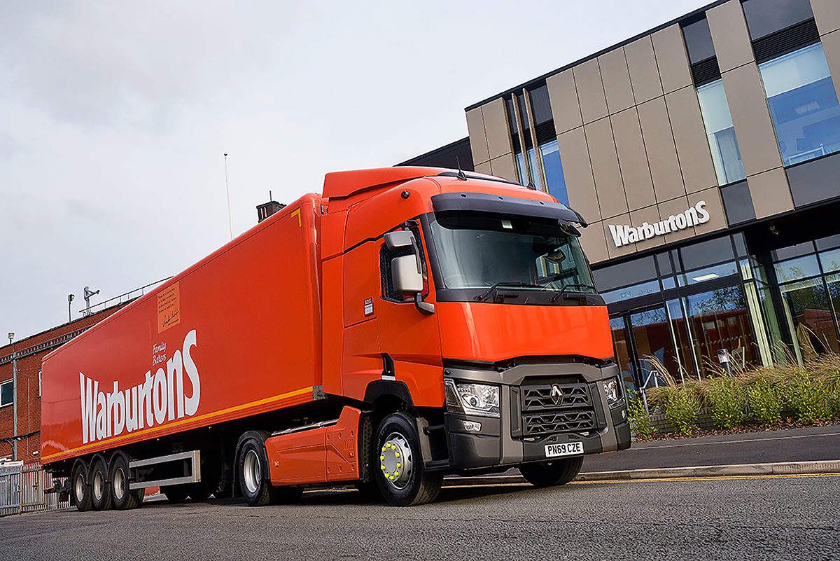WARBURTONS ROLLS OUT FIRST RENAULT TRUCKS RANGE TS | Renault Trucks UK