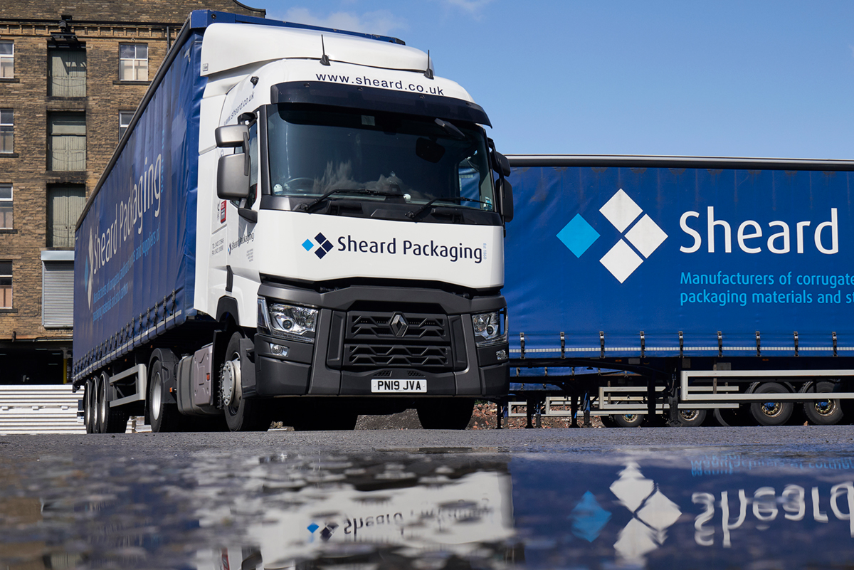 SHEARD PACKAGING SEES 20% OPTIFLEET FUEL SAVING | Renault Trucks UK