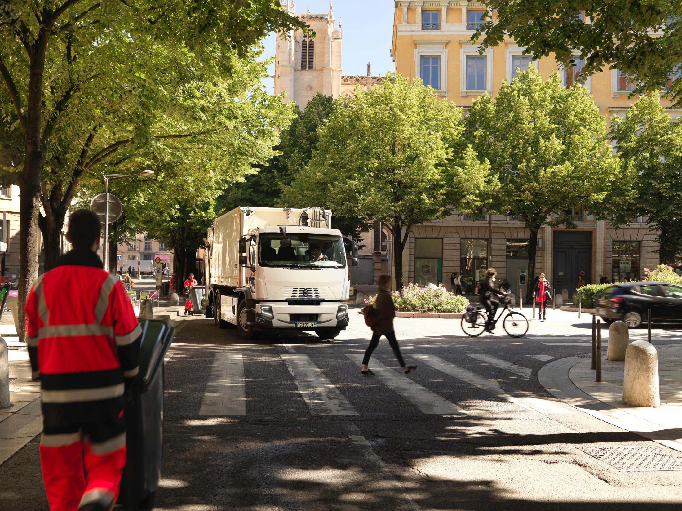 Direct Vision Standard and HGV Safety Permit Scheme | Renault Trucks UK